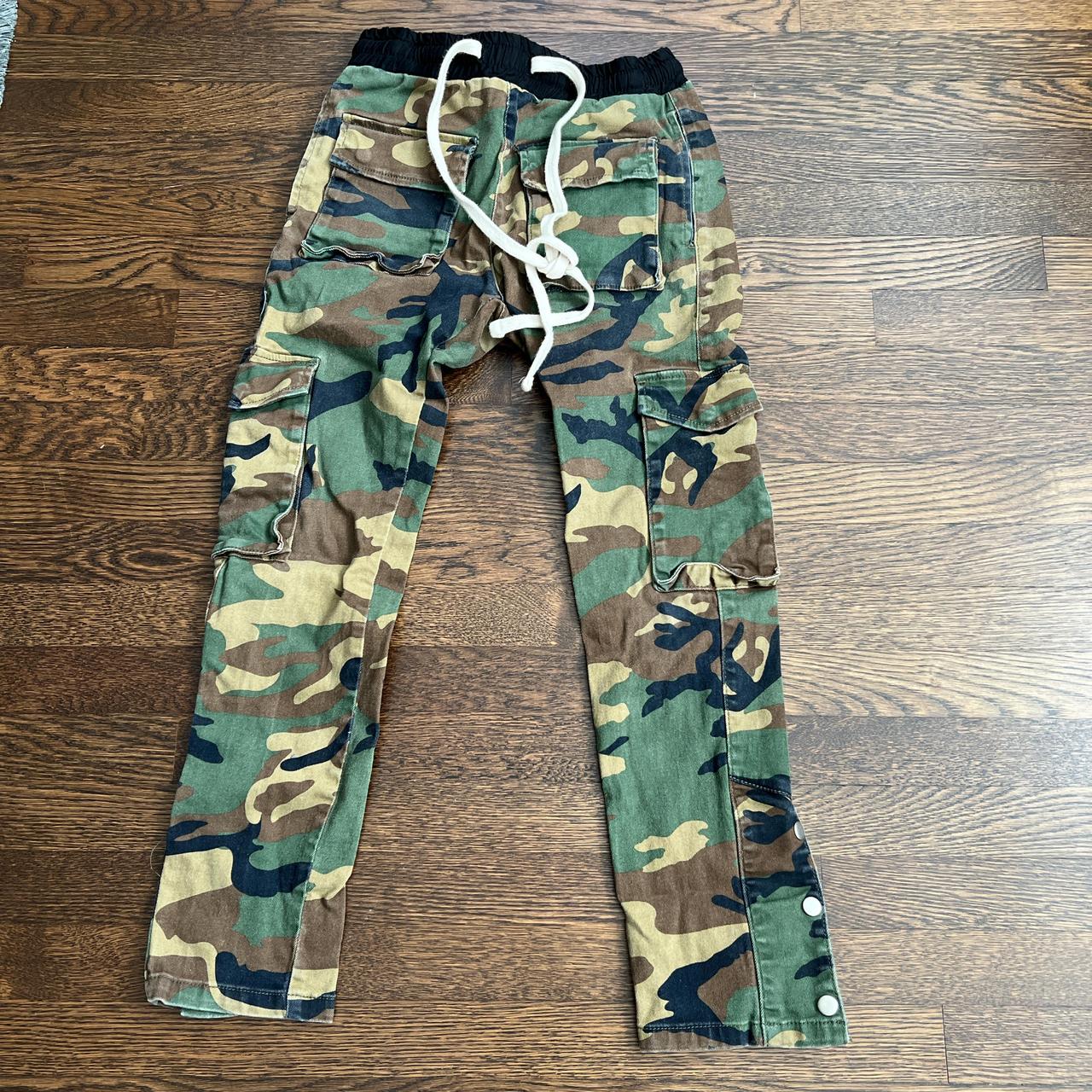Mnml camo cargos Slim fit Size XS I wear size 29... - Depop