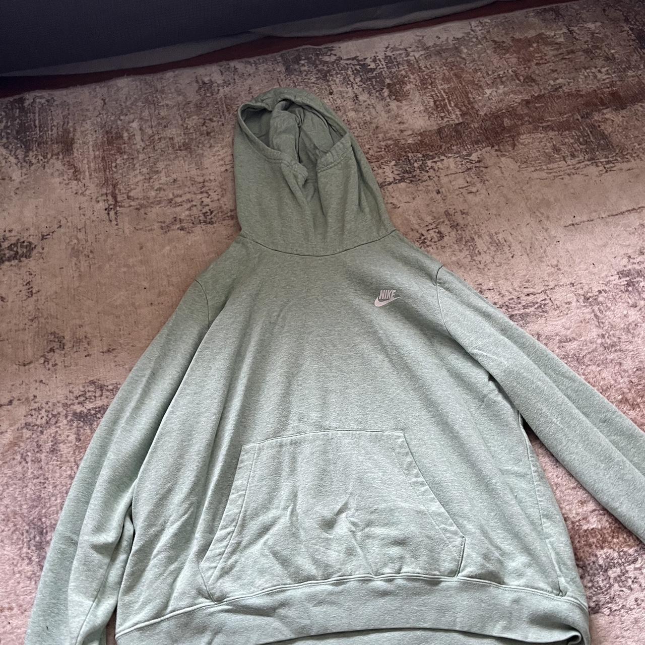 women’s size XL green nike hoodie. no flaws. - Depop