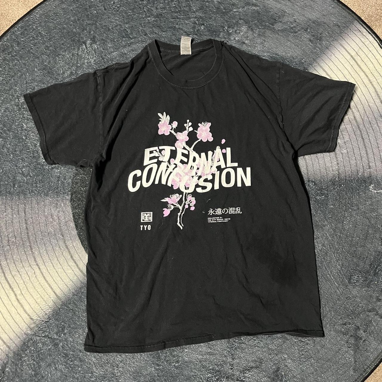 Men's L graphic Tee - Depop