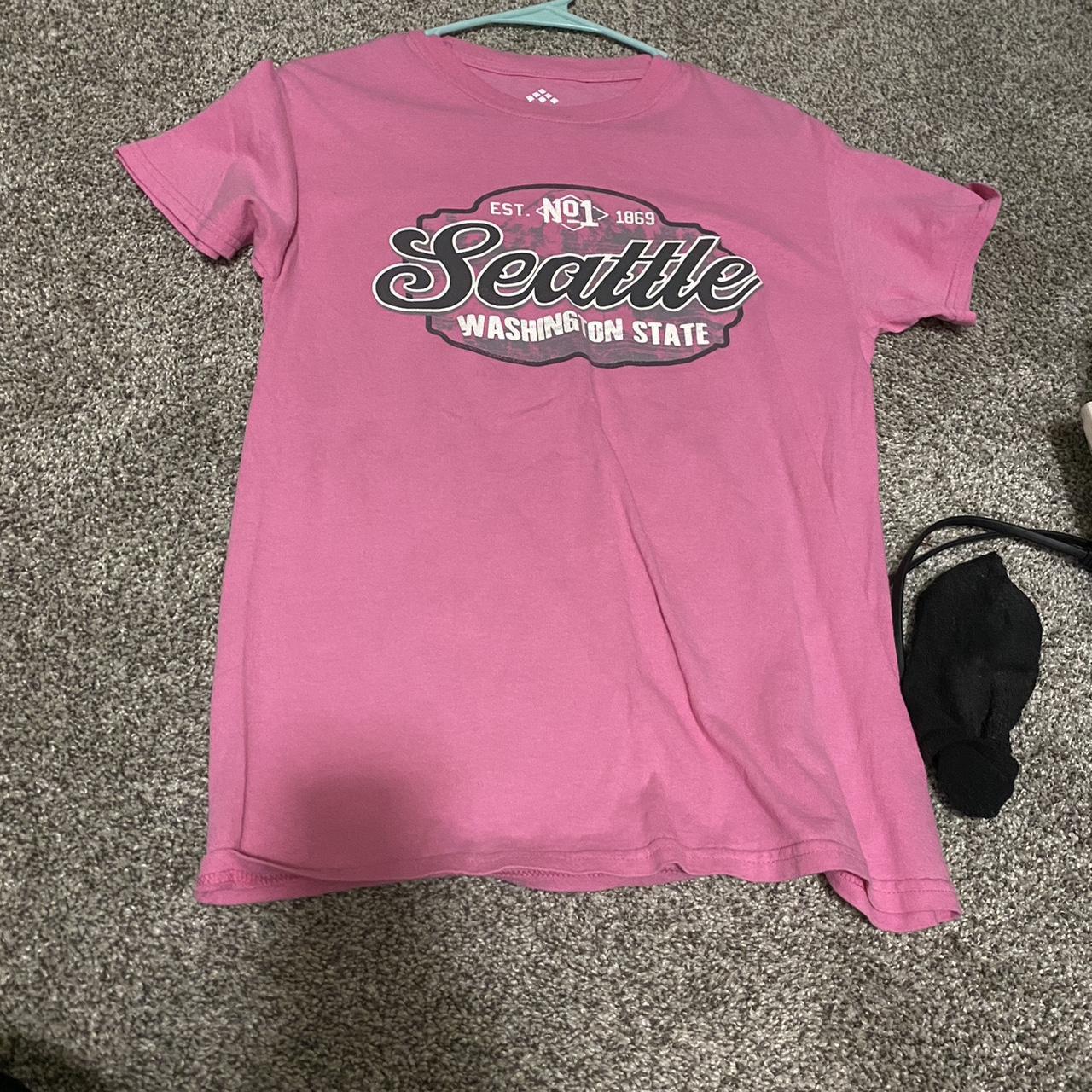 pink seattle tshirt #pink #tshirt #seattle - Depop