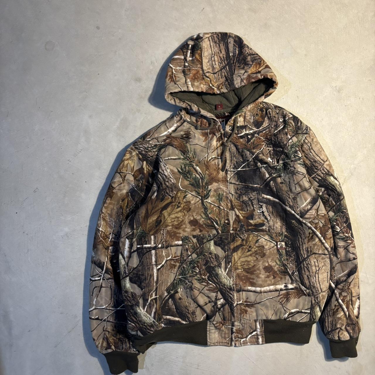 Carhartt Style Real Tree camo jacket with hood,... - Depop
