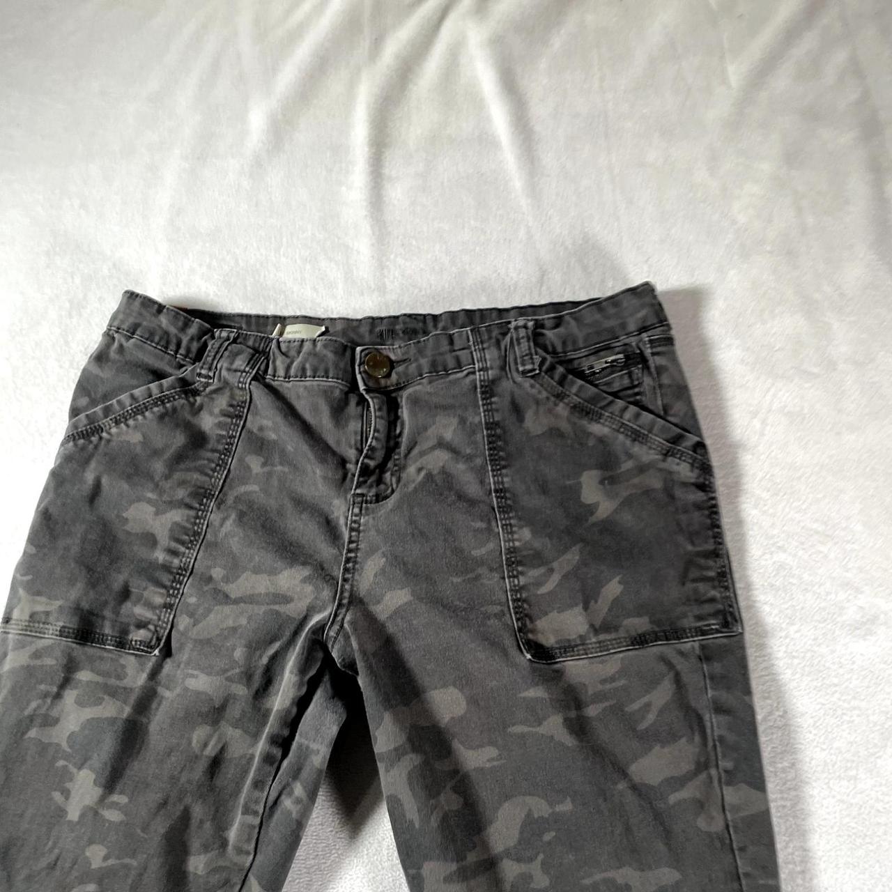 Kut From The Cloth Jeans Womens 14 Gren Camo Pants... - Depop