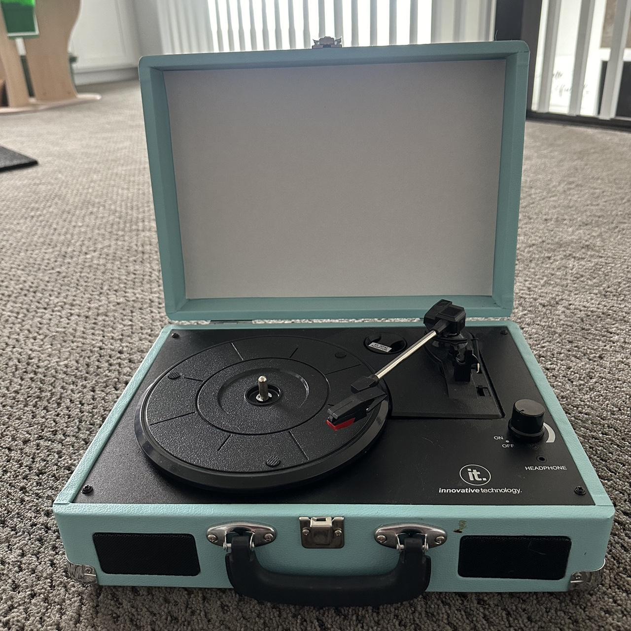 record player ( without chord ) - Depop