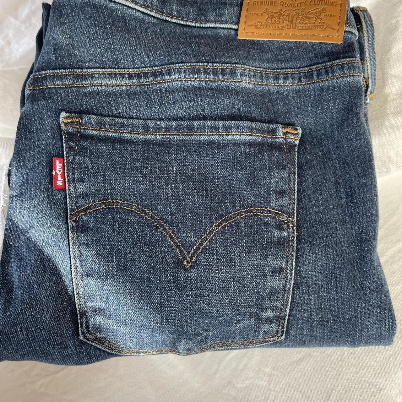 LEVIS**** 314 Shaping Straight jeans, worn twice... - Depop