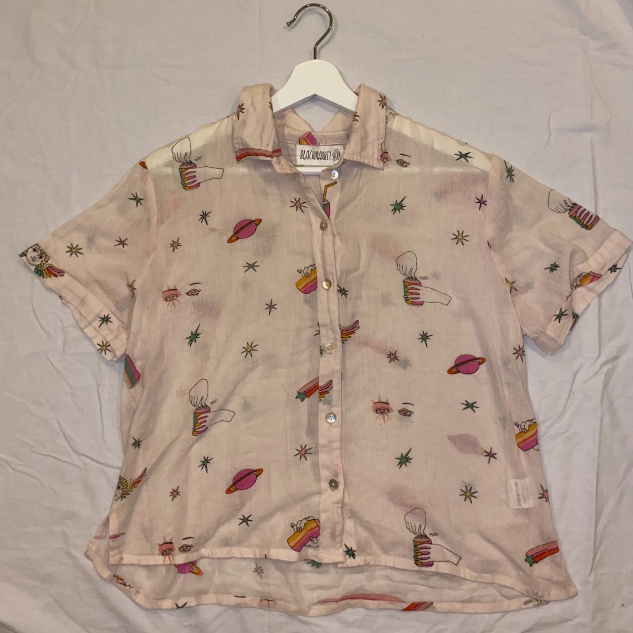 80's Button Up T-Shirt🪐 - Depop
