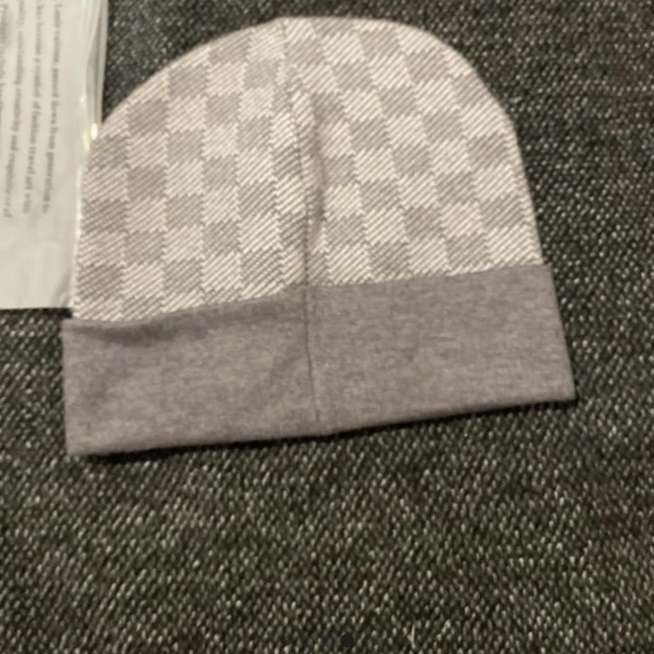 Lv greyBennie - Depop