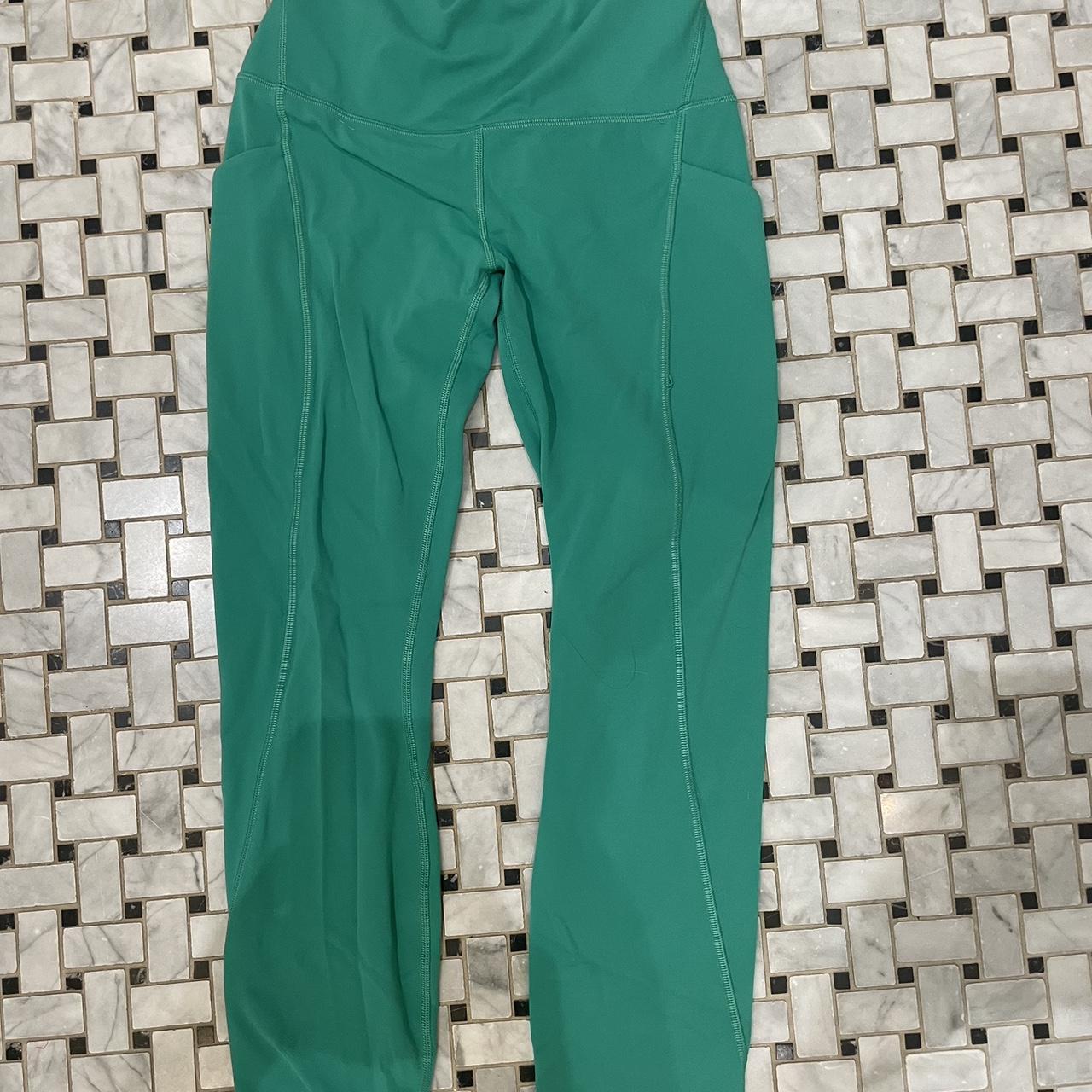 Green lululemon leggings Size 4 - Depop