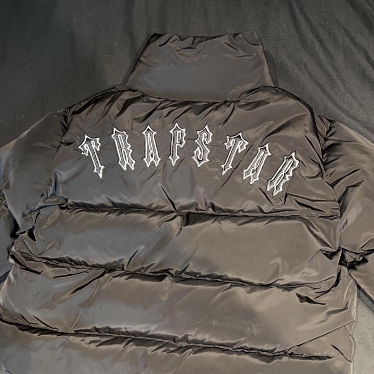 Cropped trapstar puffer coat Women’s - Depop