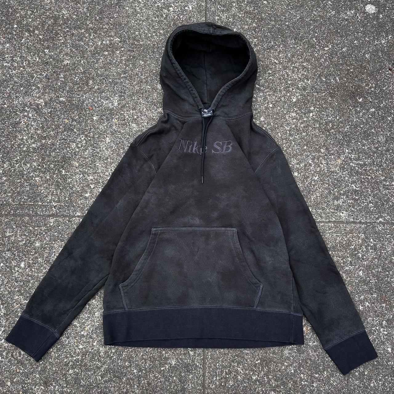 Nike SB black and grey hoodie #skater | Depop