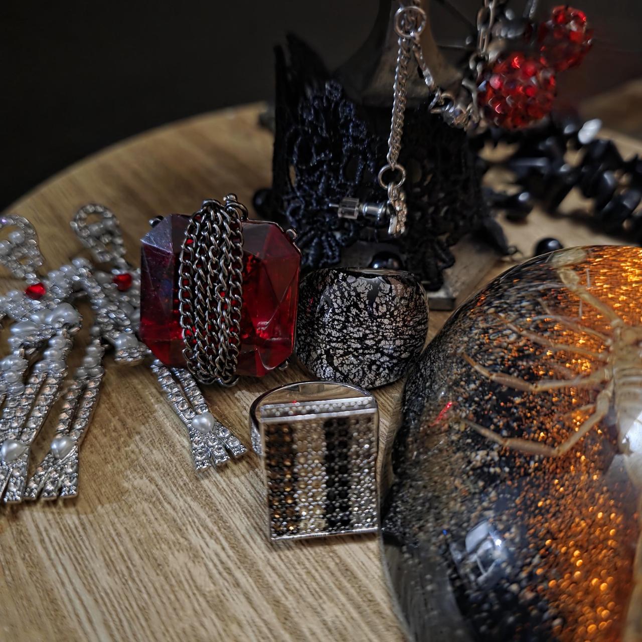 This jar is for my 🦂goth💀punk🖤alt 🥀bling 💎 bestie!... | Depop