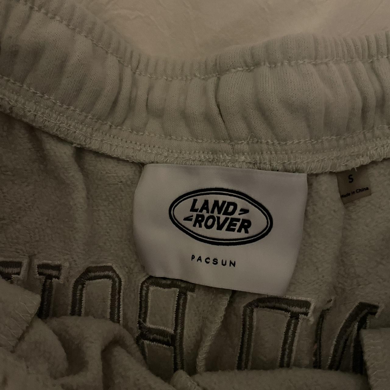 Land Rover sweatpants Super cute selling bc I don’t... - Depop