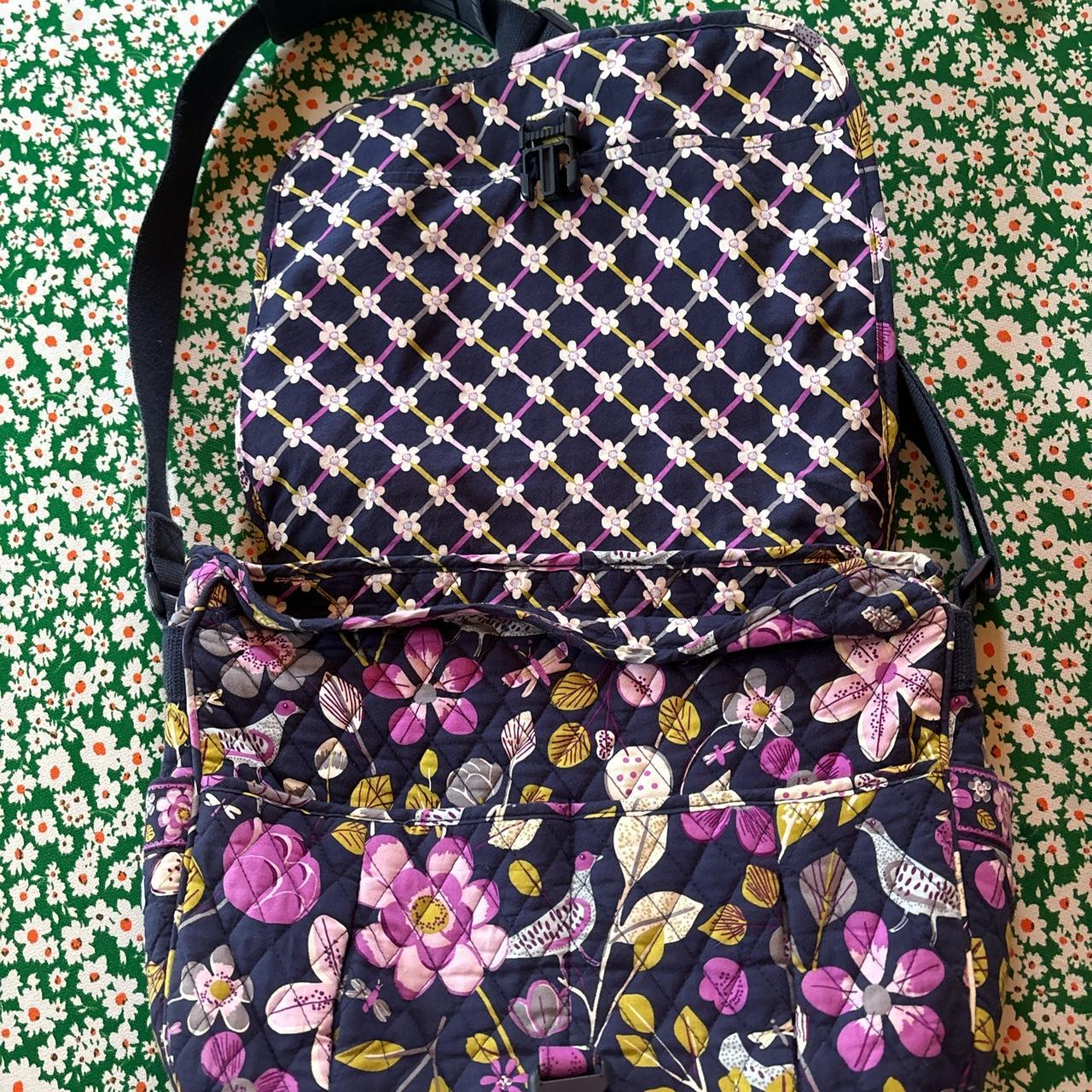 Pretty Vera Bradley bag, perfect to for travel, work... - Depop