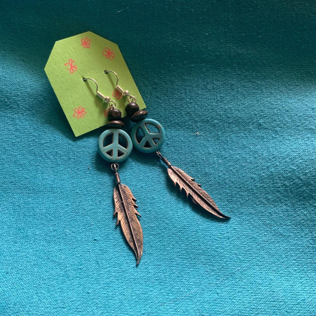 Peace Sign with feather charm strings Handmade - Depop