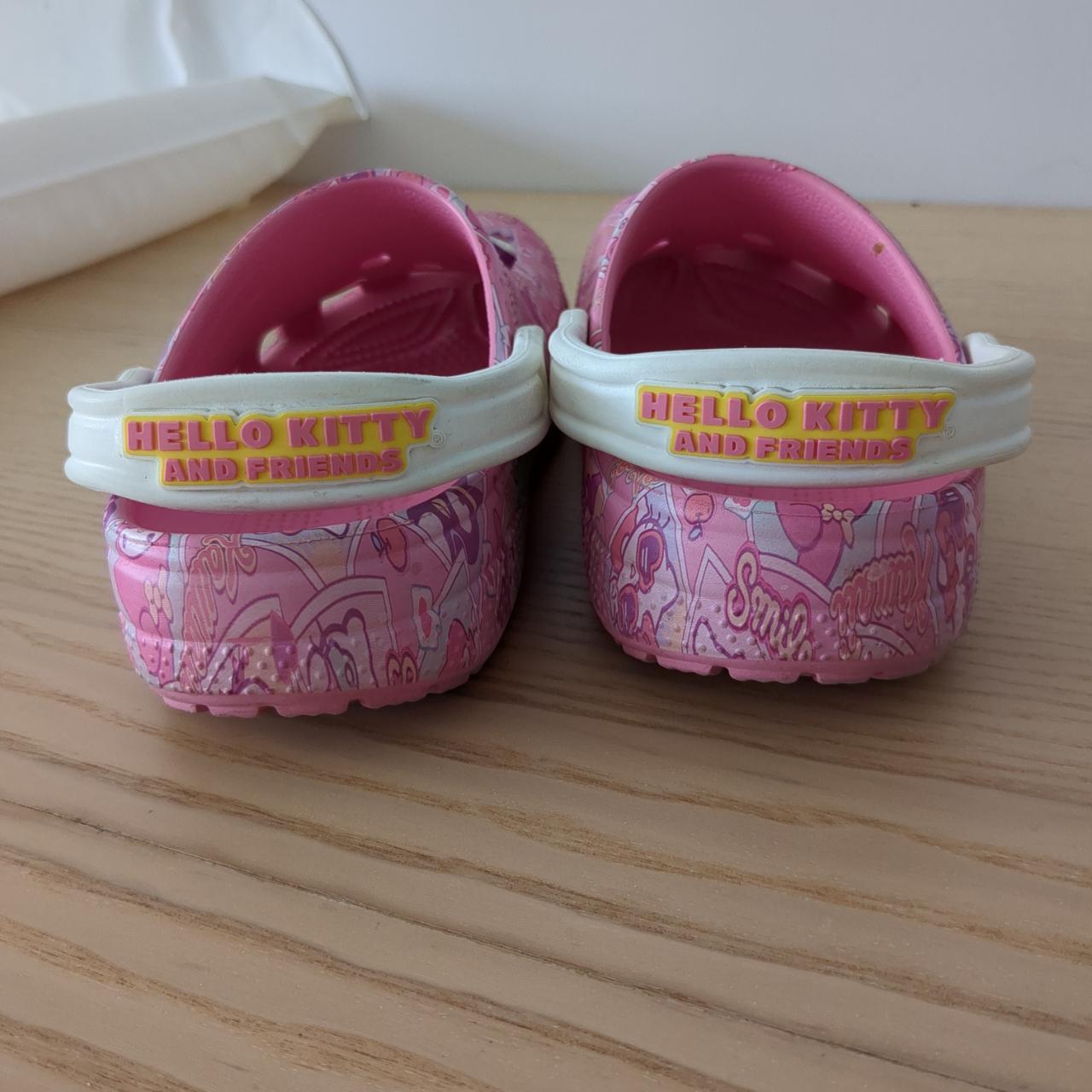 Crocs Hello Kitty & friends Size J5, Heel to toe 23.3cm - Depop