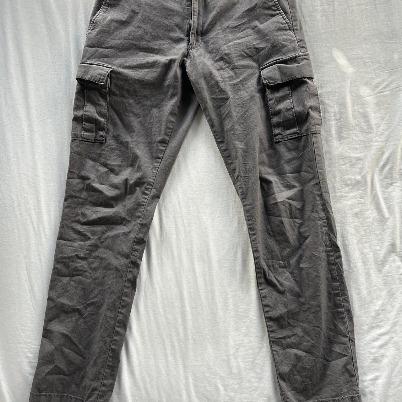 really flattering gray cargo pants size: US 10,... - Depop