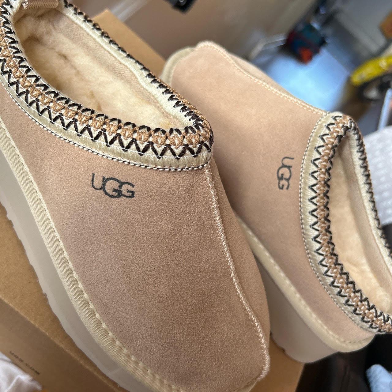 UGG SIZE 5 FAST REPLIES QUICK DELIVERY PRICE MAY BE... - Depop
