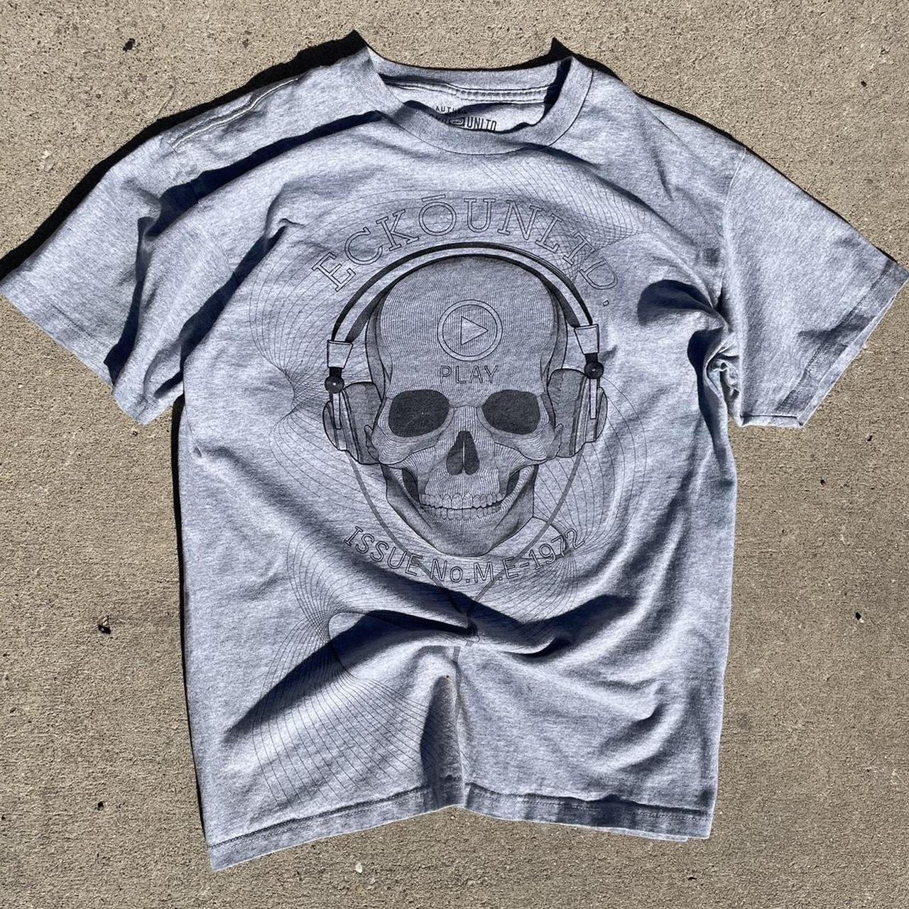 y2k ecko unltd skull with headphones shirt no flaws... - Depop