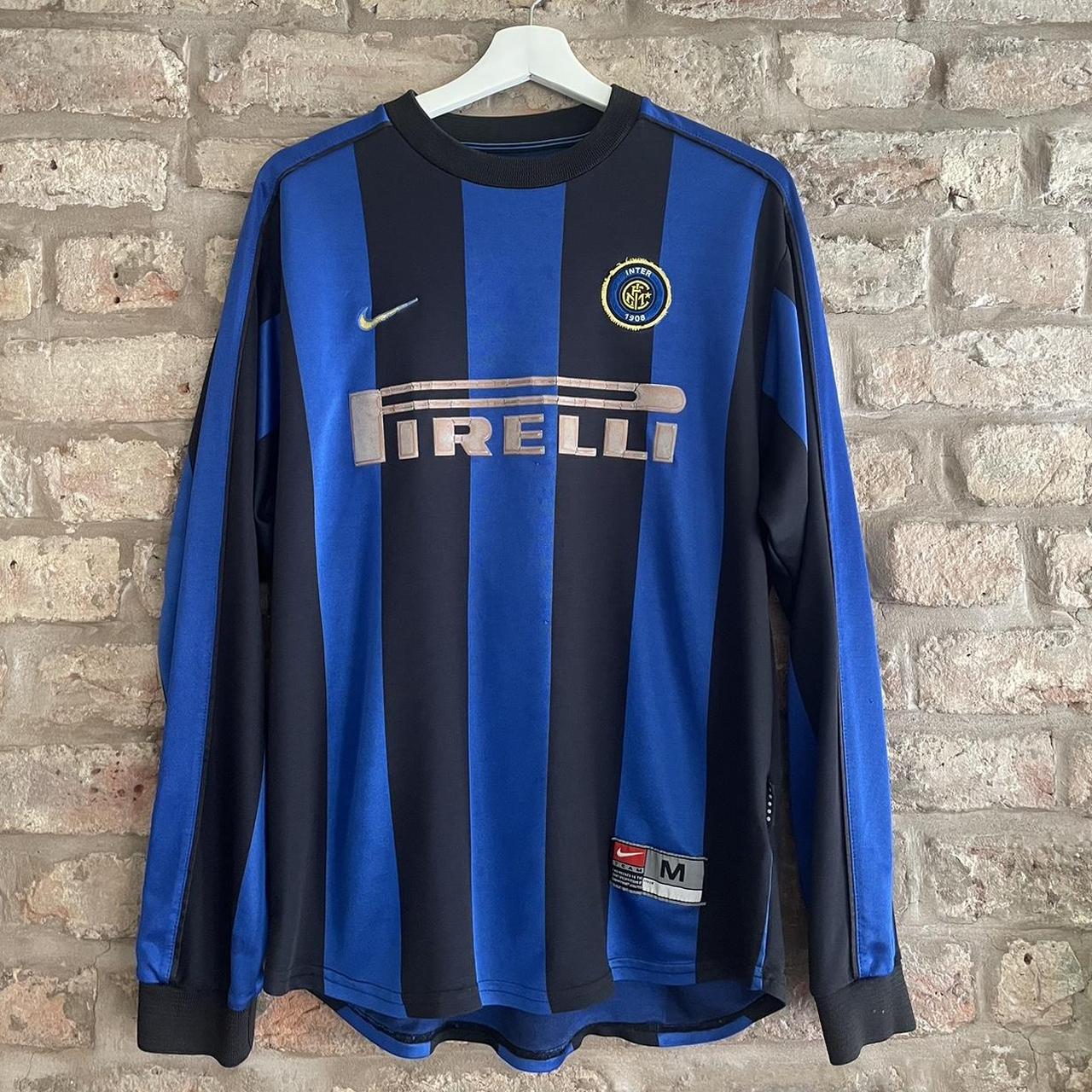 Inter Milan 1999/2000 Home kit with #9 Ronaldo on... - Depop