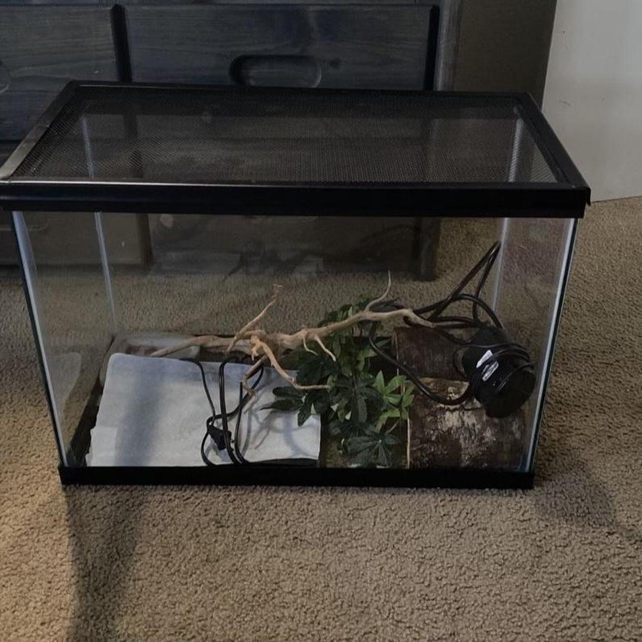 This is a reptile enclosure kit! *This includes a... - Depop