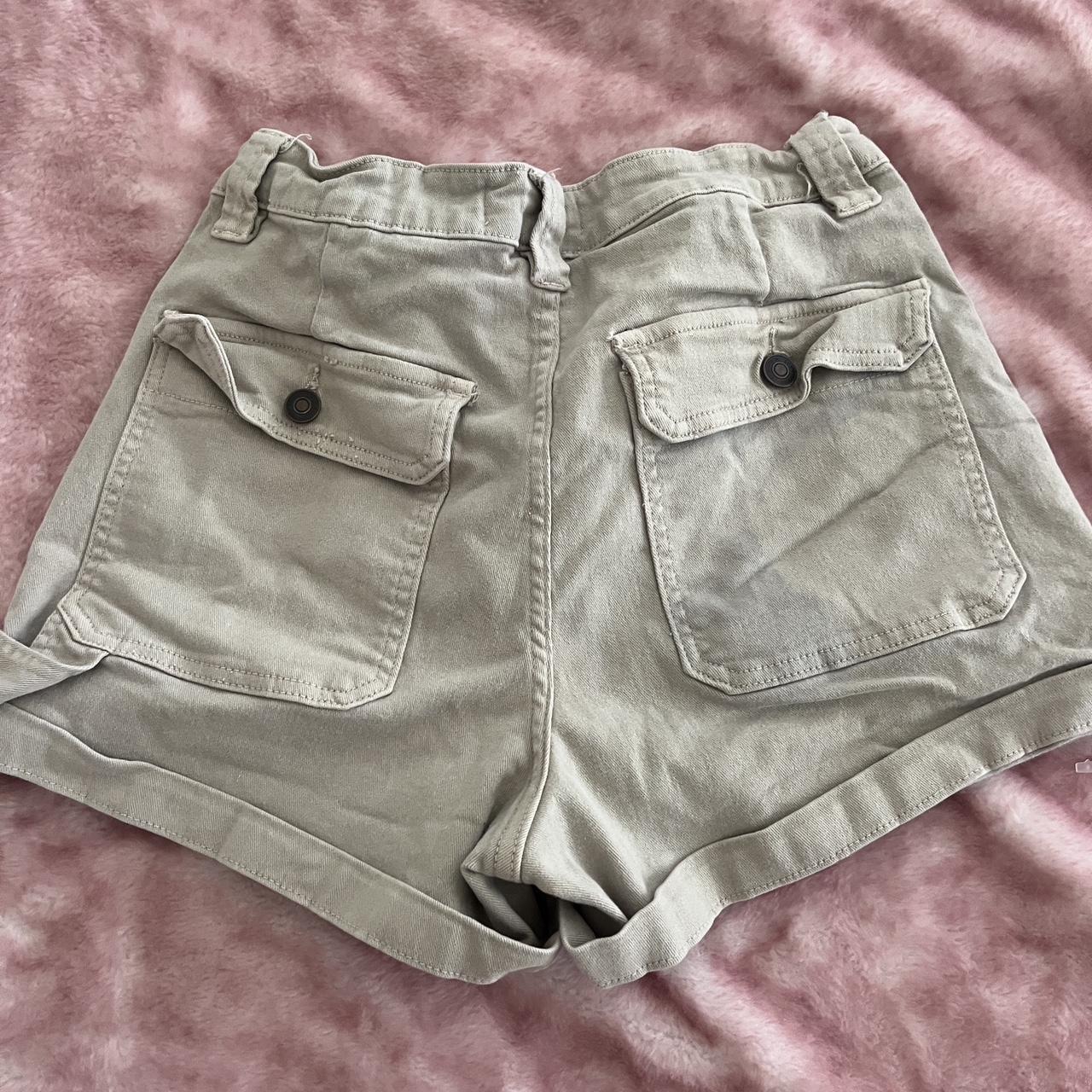 Cargo shorts - Depop