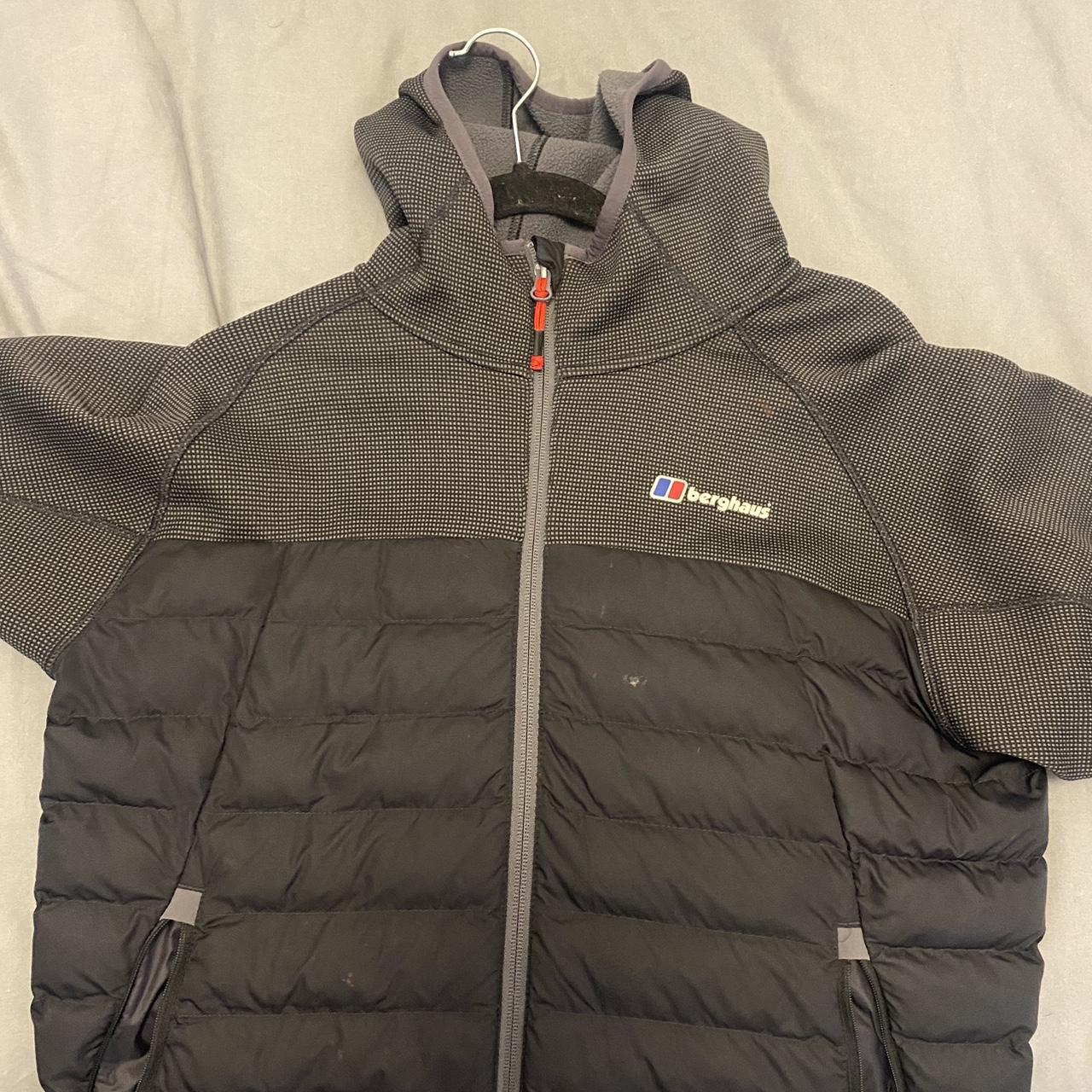 Mens berghaus jacket 2 markets on the front isn’t... - Depop