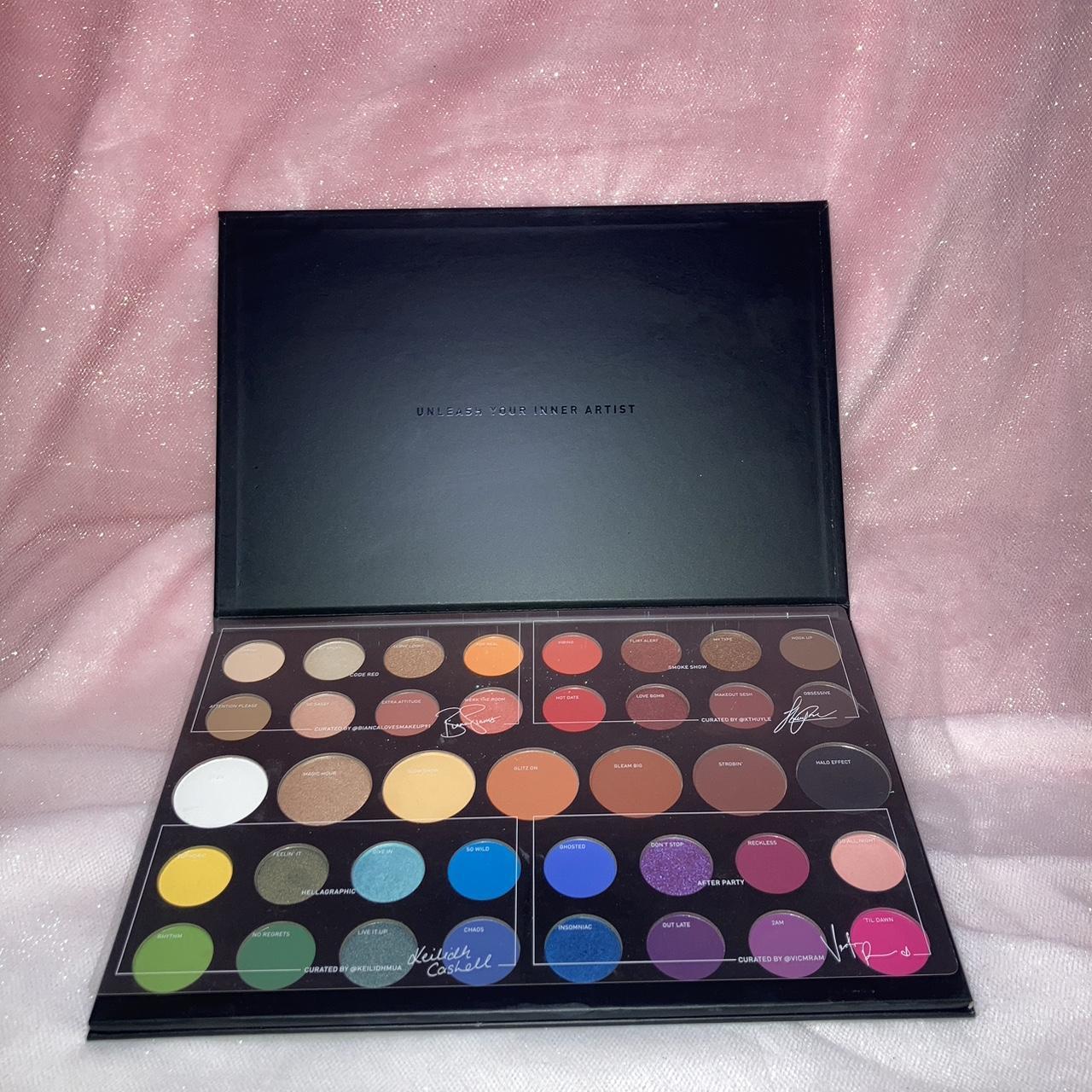 MORPHE EYESHADOW PALETTES QUANTITY: 2 AVAILABLE:... - Depop