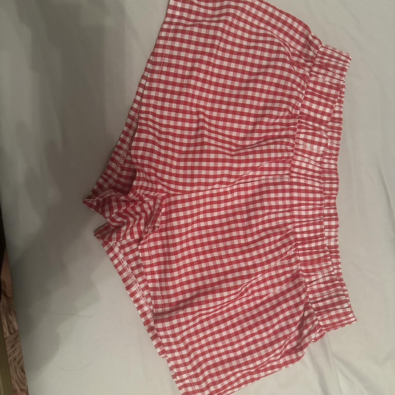 edikted red plaid shorts NWOT | Depop