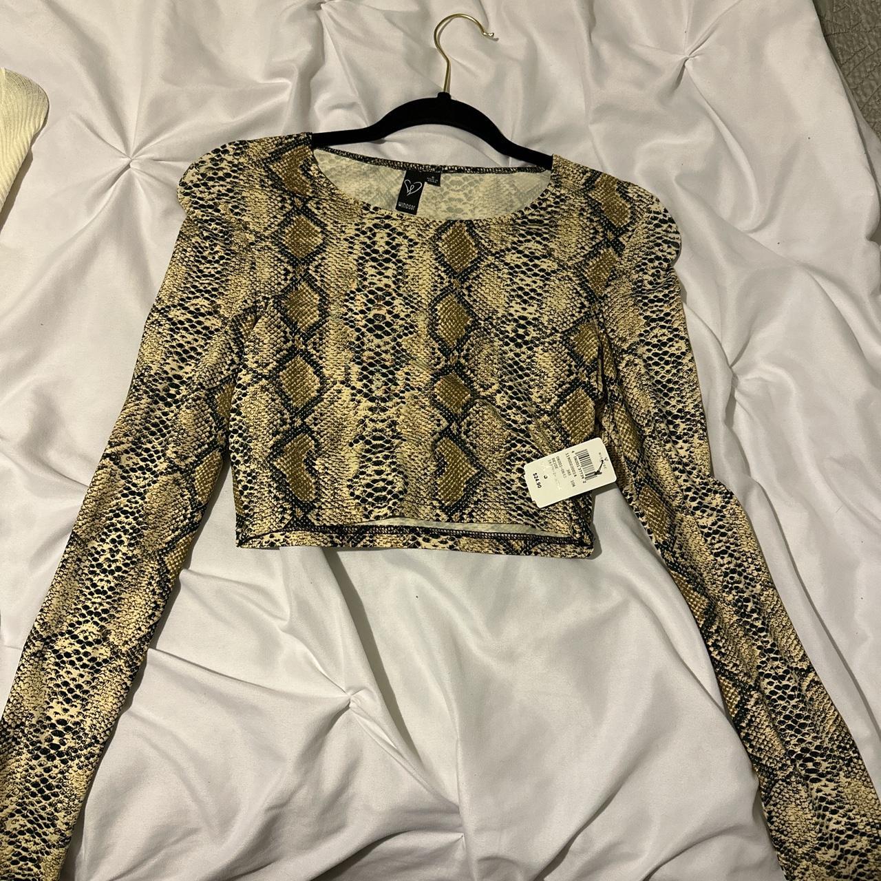 Snake skin long sleeve crop top - Depop
