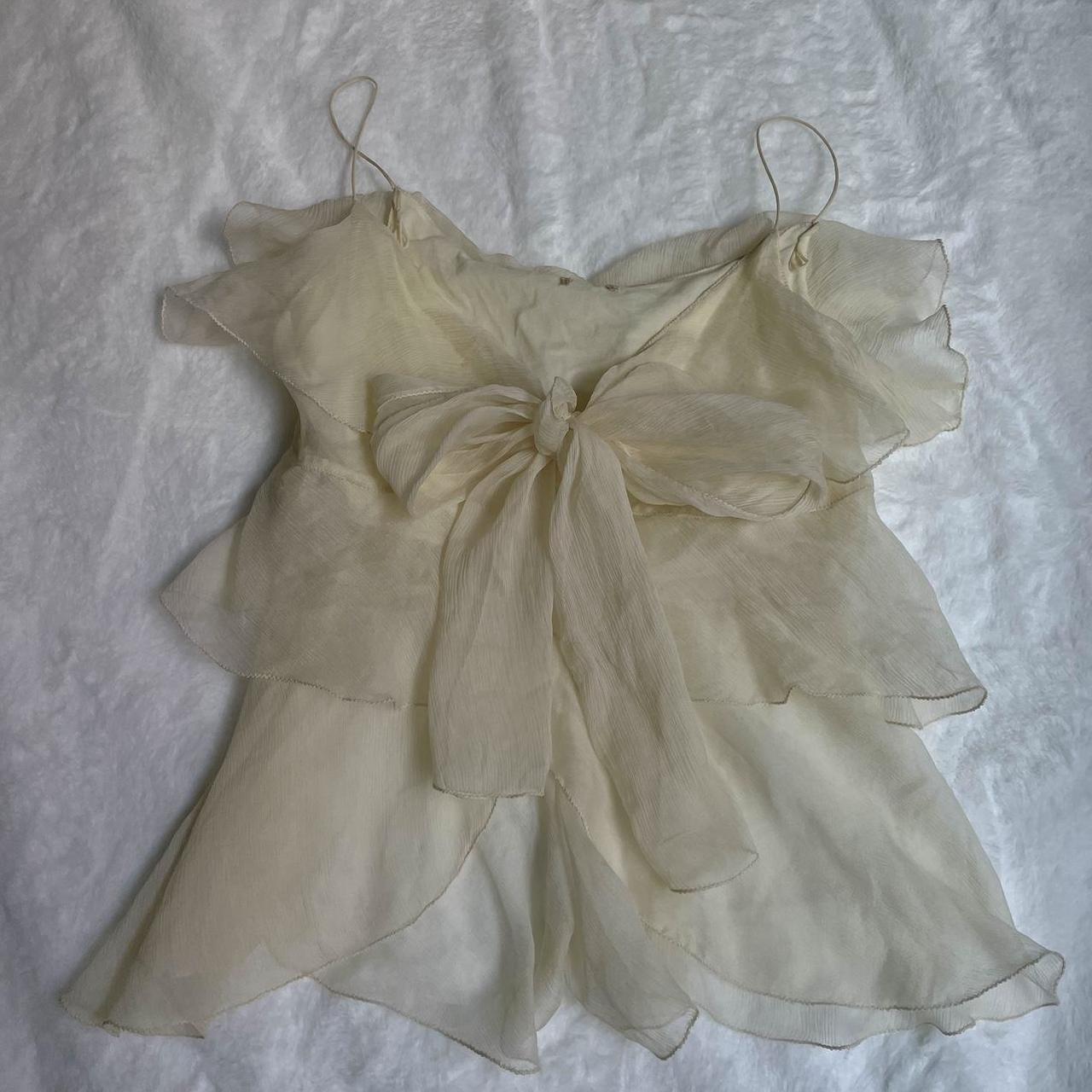 Vintage pastel yellow tank top (XS) 100% silk - Depop