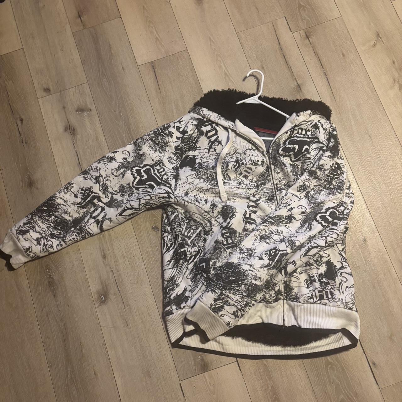 Vintage Fox Sasquatch Hoodie with Fur inside ... | Depop