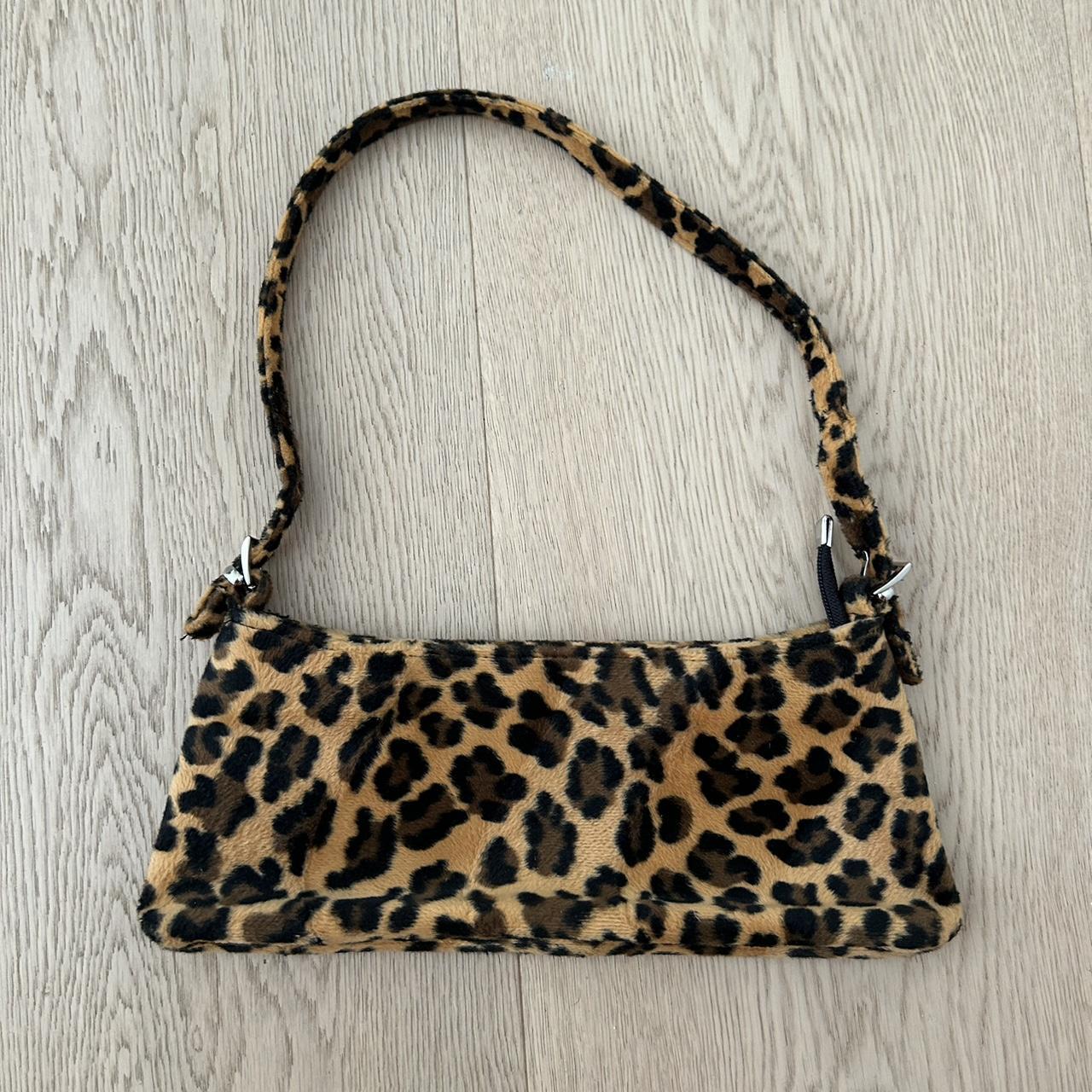 Cheetah print hand bag 😱💋 - Depop