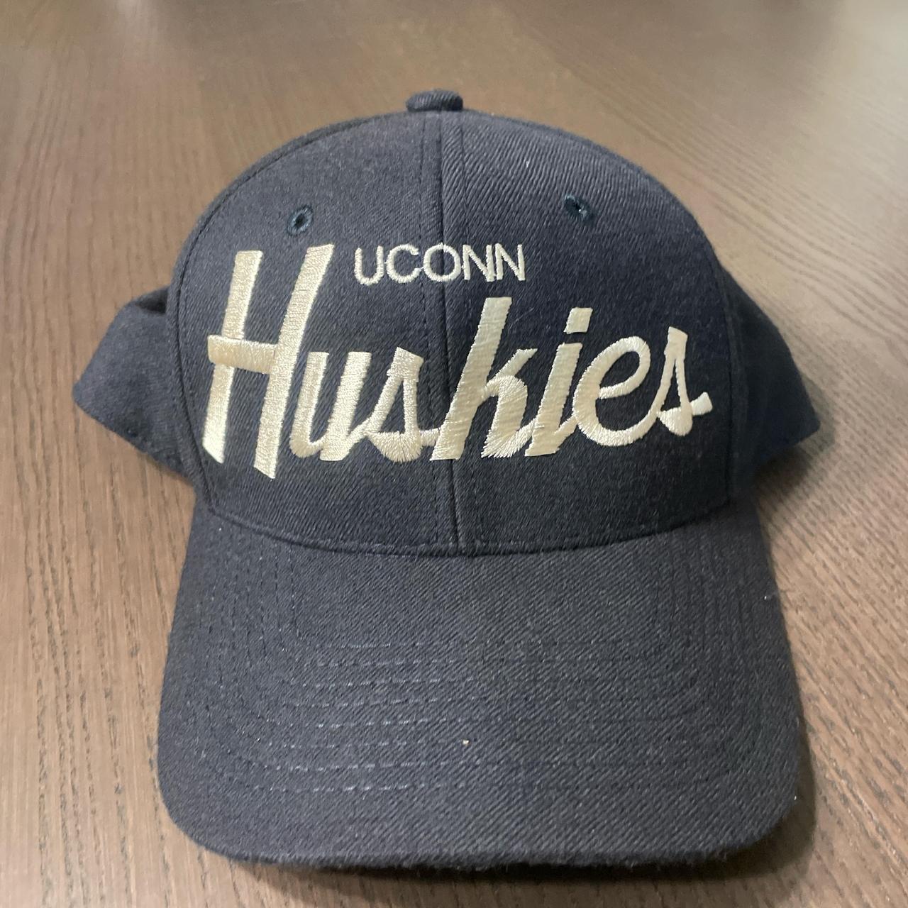 UConn Husky snapback - Depop
