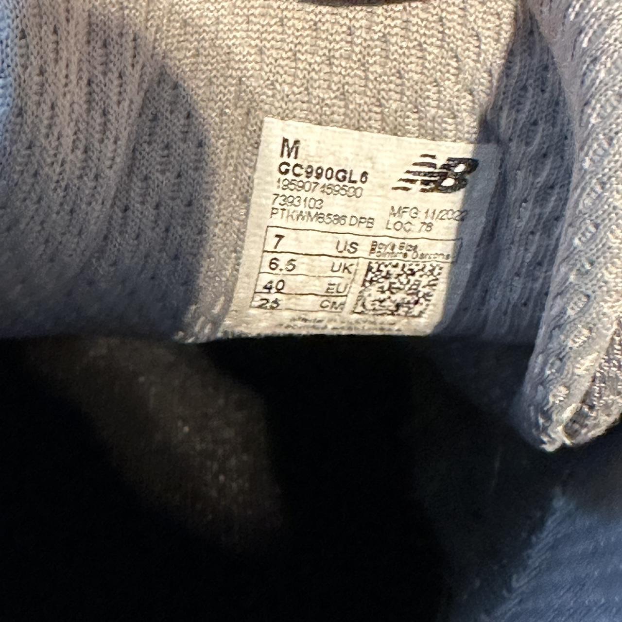 Grey New Balance 990s running shoes - Depop