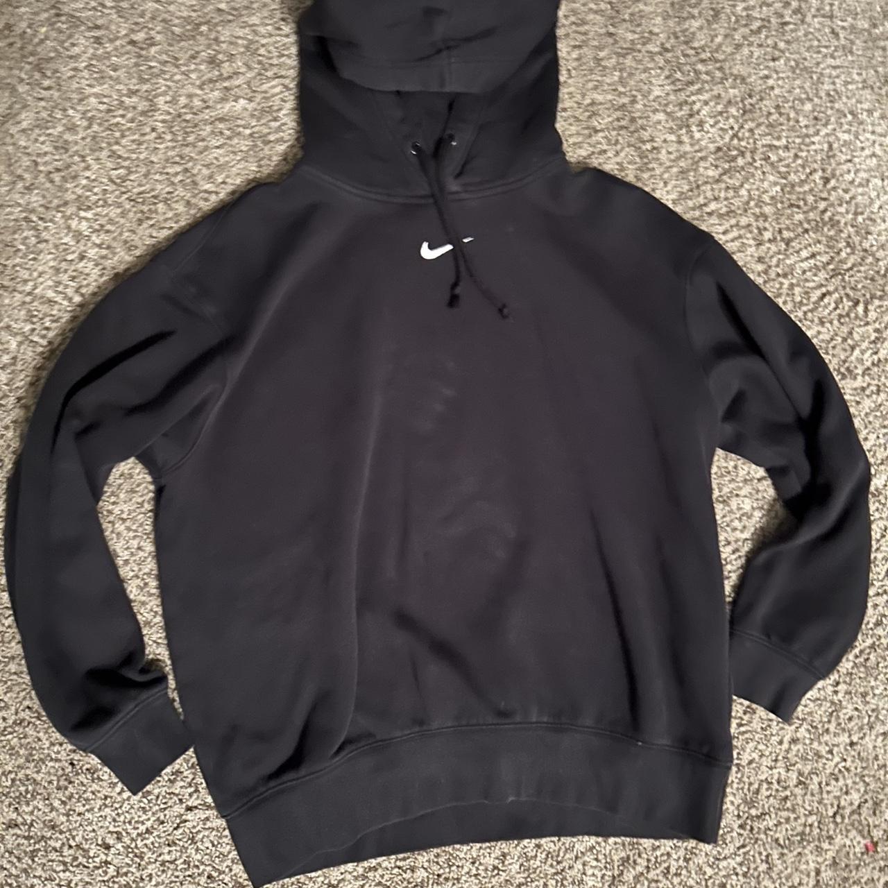 xs black nike hoodie - Depop