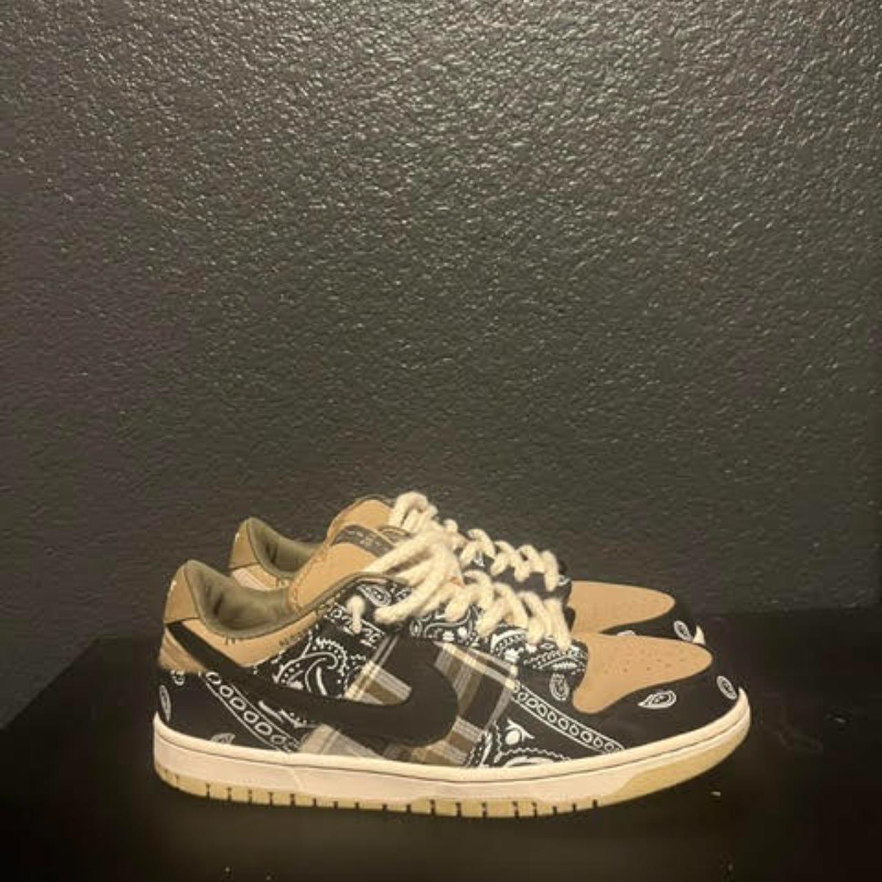 Travis Scott Dunks Size 10 Perfect Condition - Depop