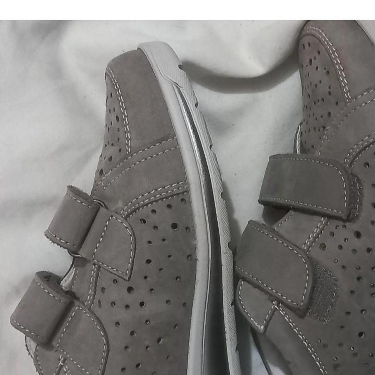 Ara Size 5 Mint condition .Velcro... - Depop