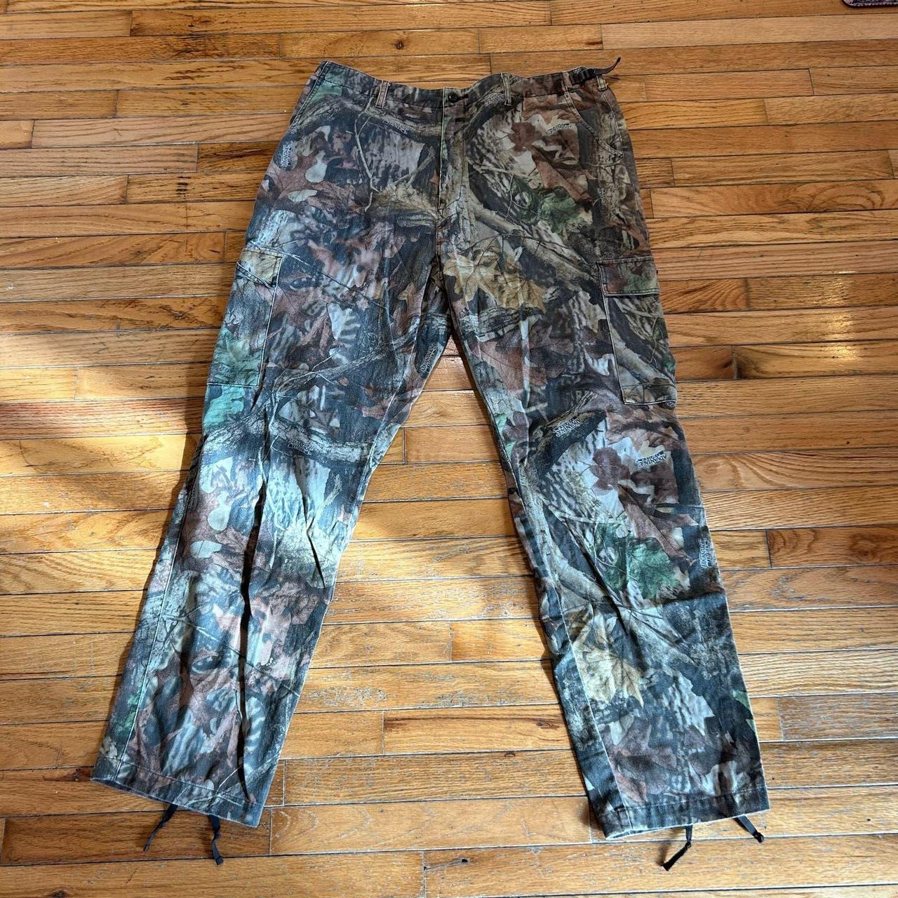 - Size 42 Tall - Adjustable waste strap -... - Depop