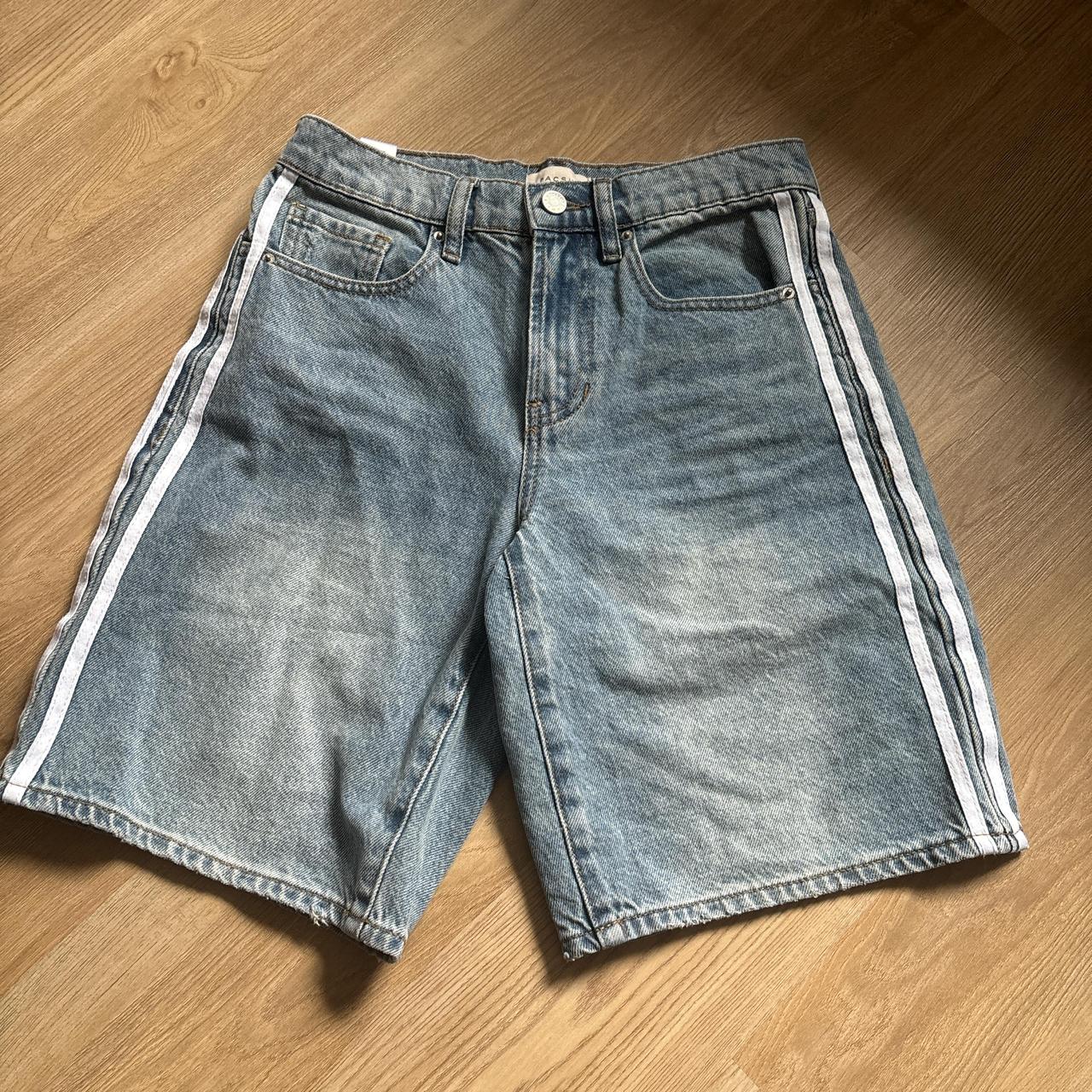super cute pacsun jorts size 24 fit is so good no... | Depop