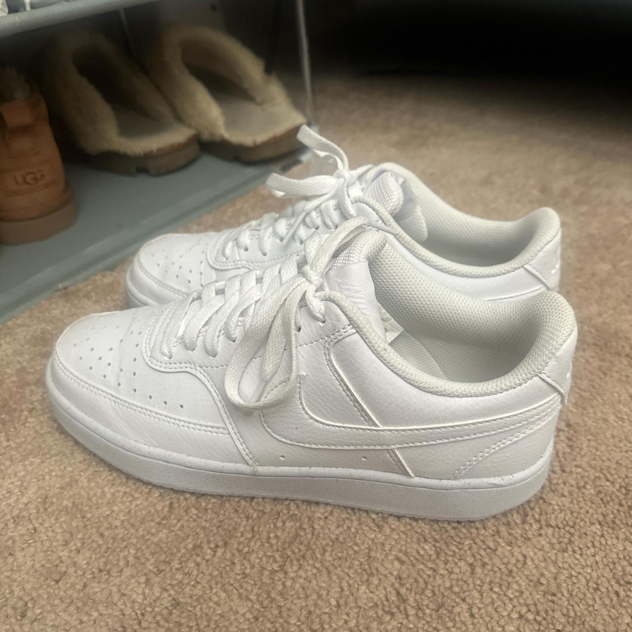 7.5 nike shoes perfectly white - Depop