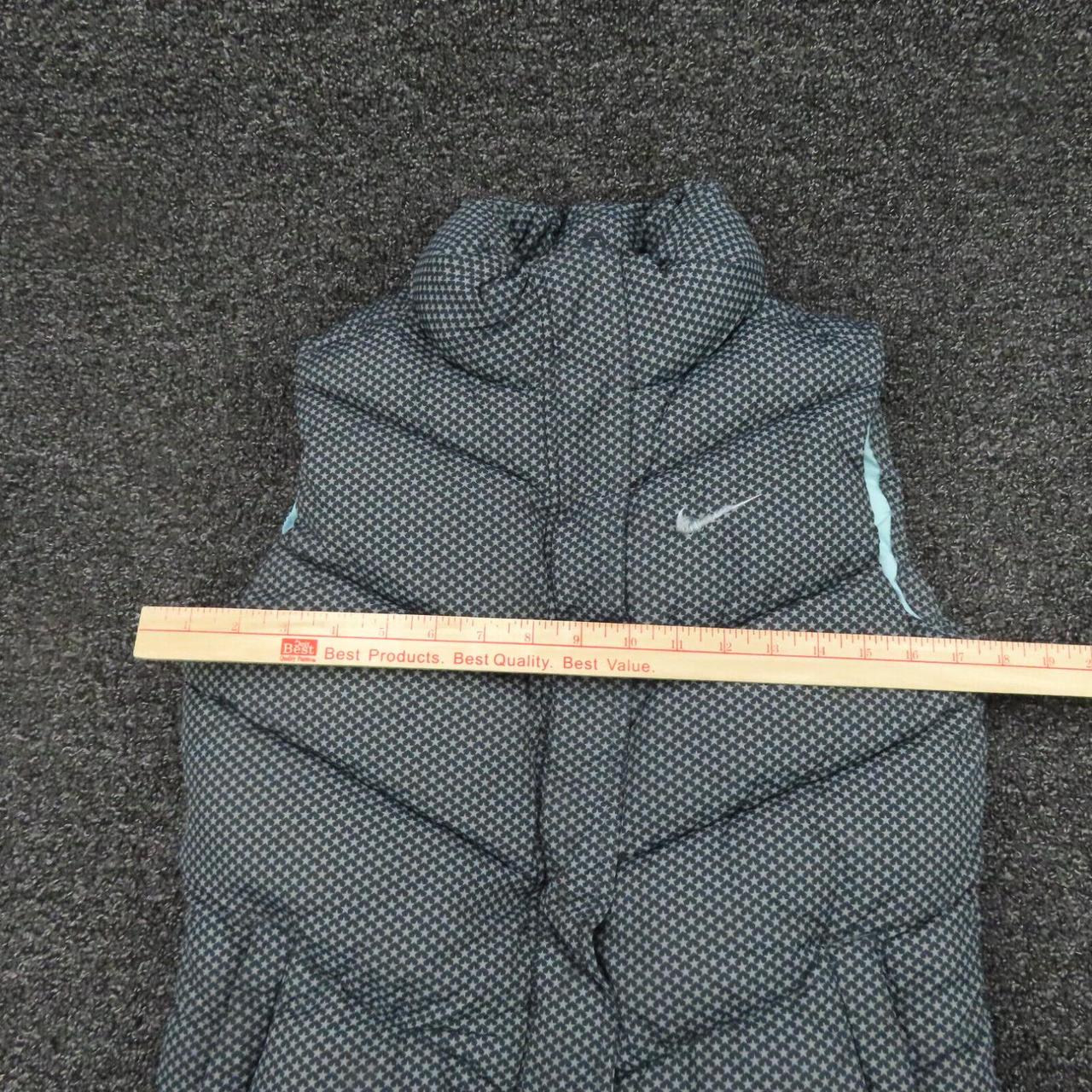 Nike Puffer Vest Girls Large Gray & Blue Stars... - Depop