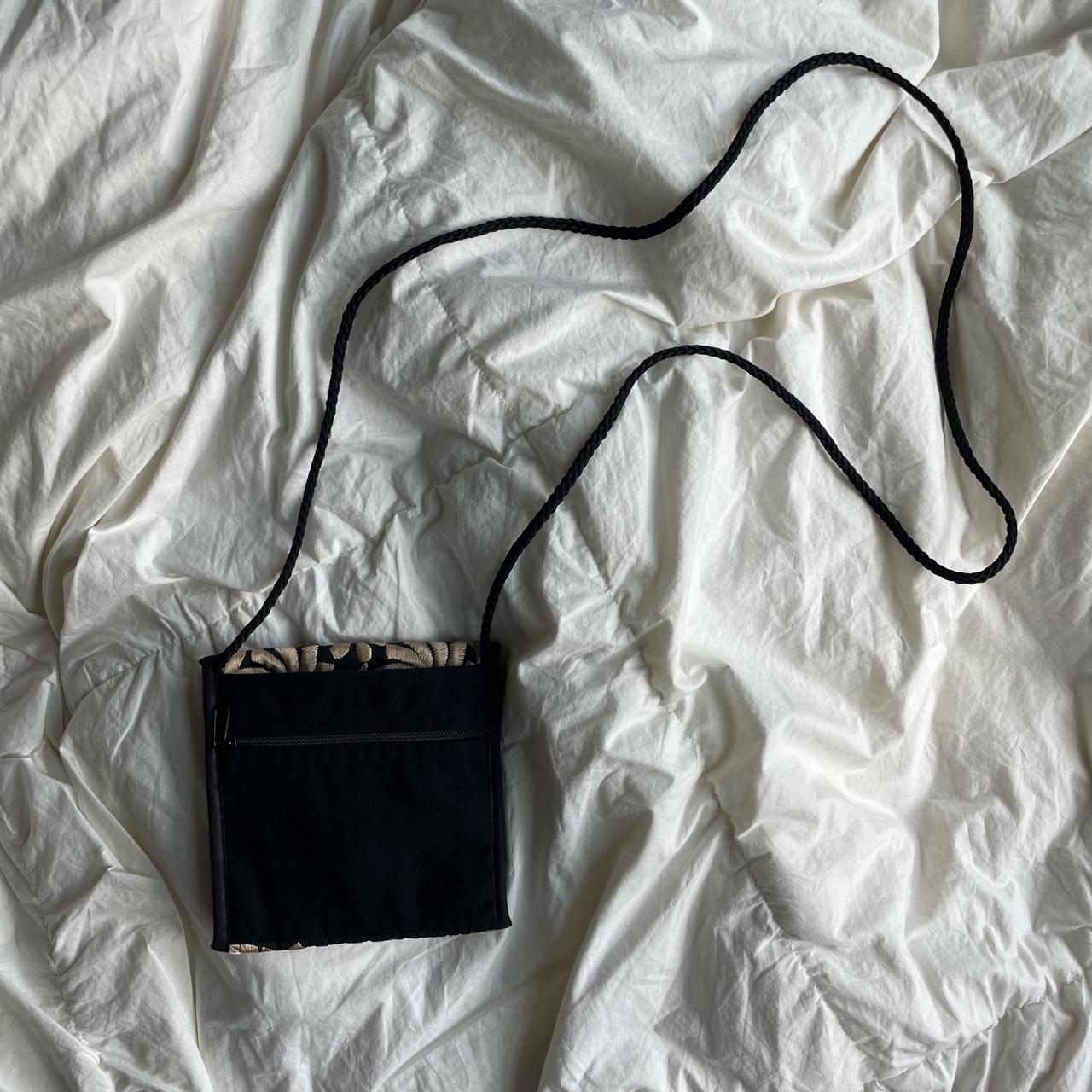 Y2k esque cardholder/wallet with a strap, very cute,... | Depop