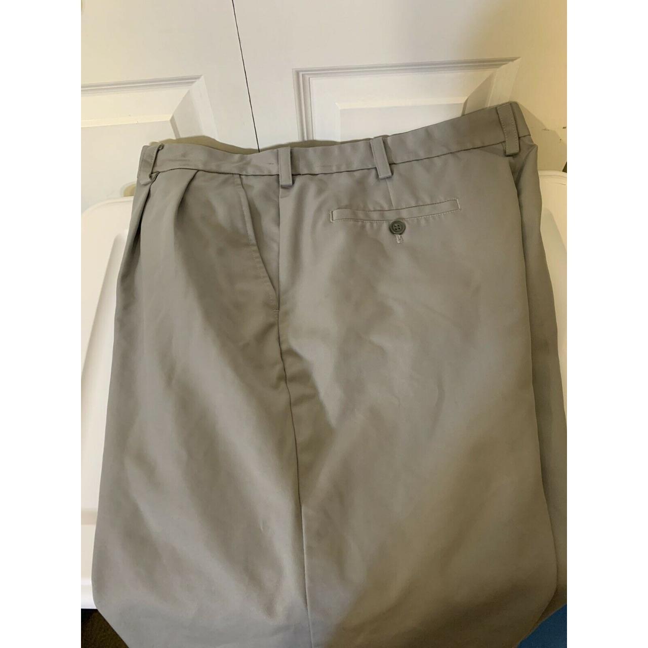 Izod Golf Mens Sz 38 Gray Short Pants. Condition is... - Depop