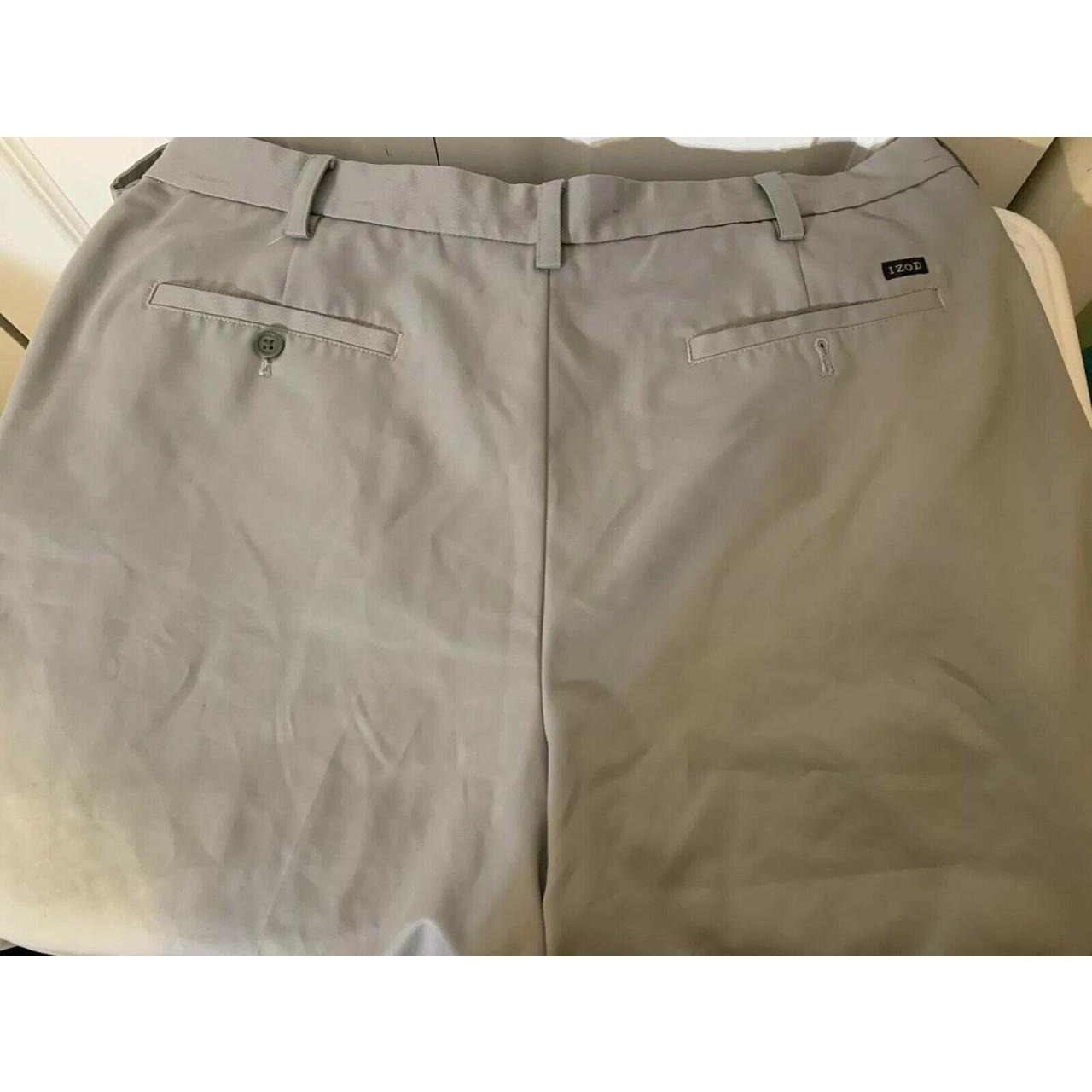 Izod Golf Mens Sz 38 Gray Short Pants. Condition is... - Depop