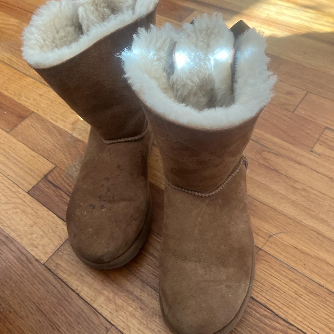 Warm uggs - Depop