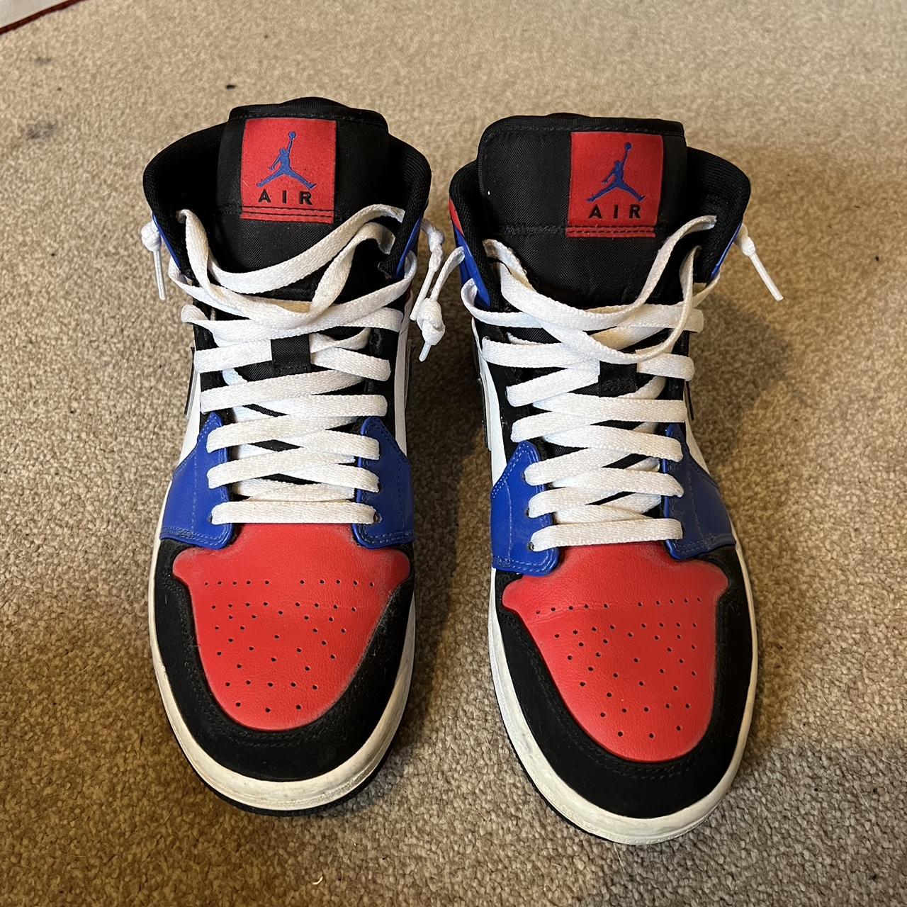 Jordan 1ns hardly worn as sizing is not my size... - Depop