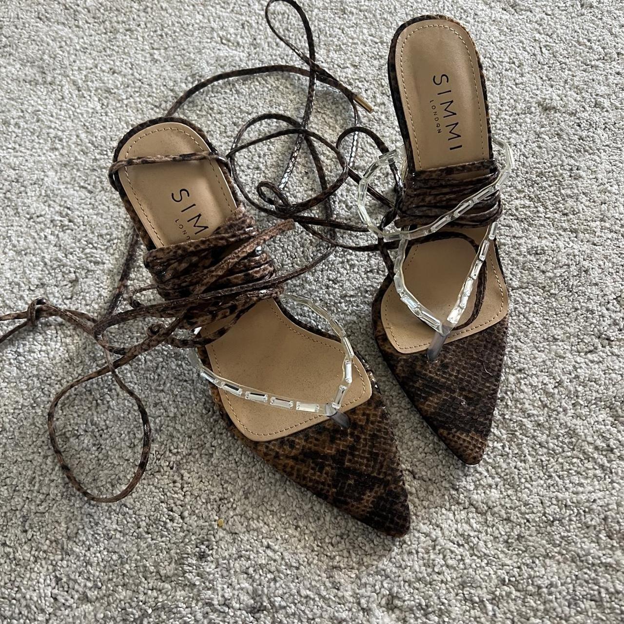 Simmi Women's Courts | Depop