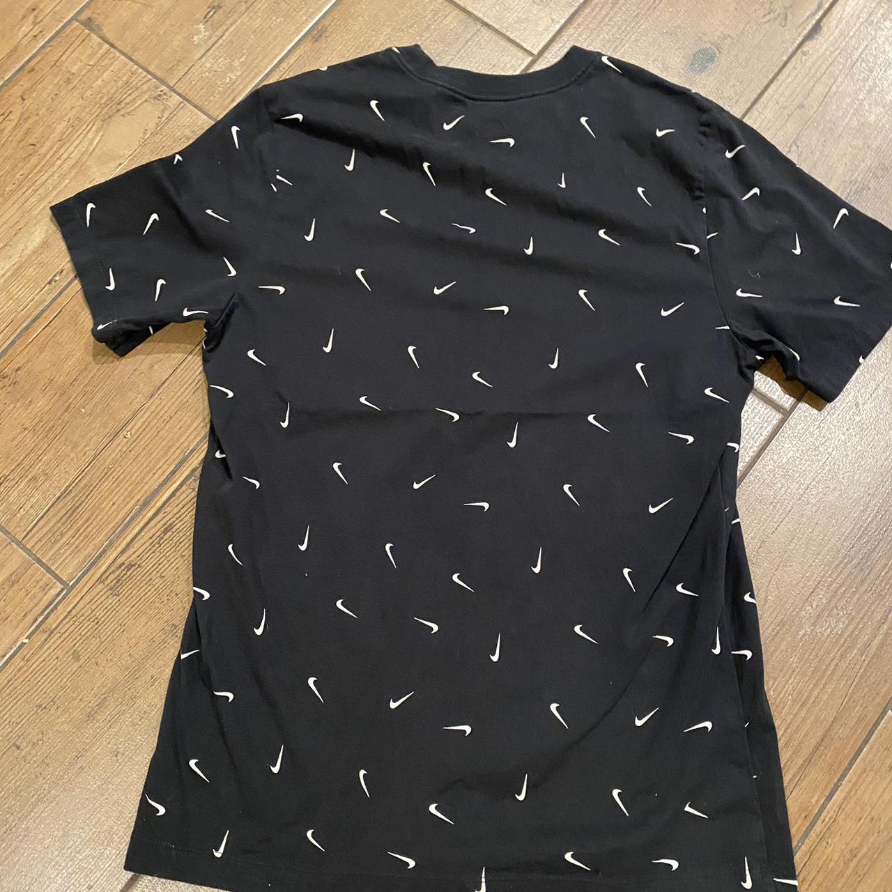 Nike logo tee size medium excellent... - Depop