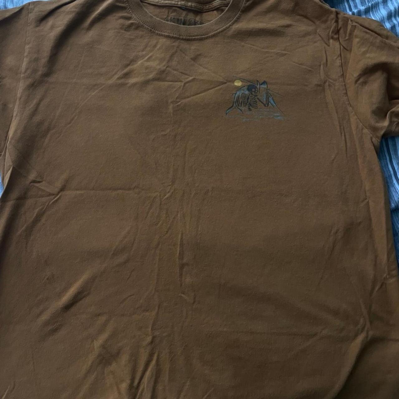 Brown and black vintage t shirt - Depop