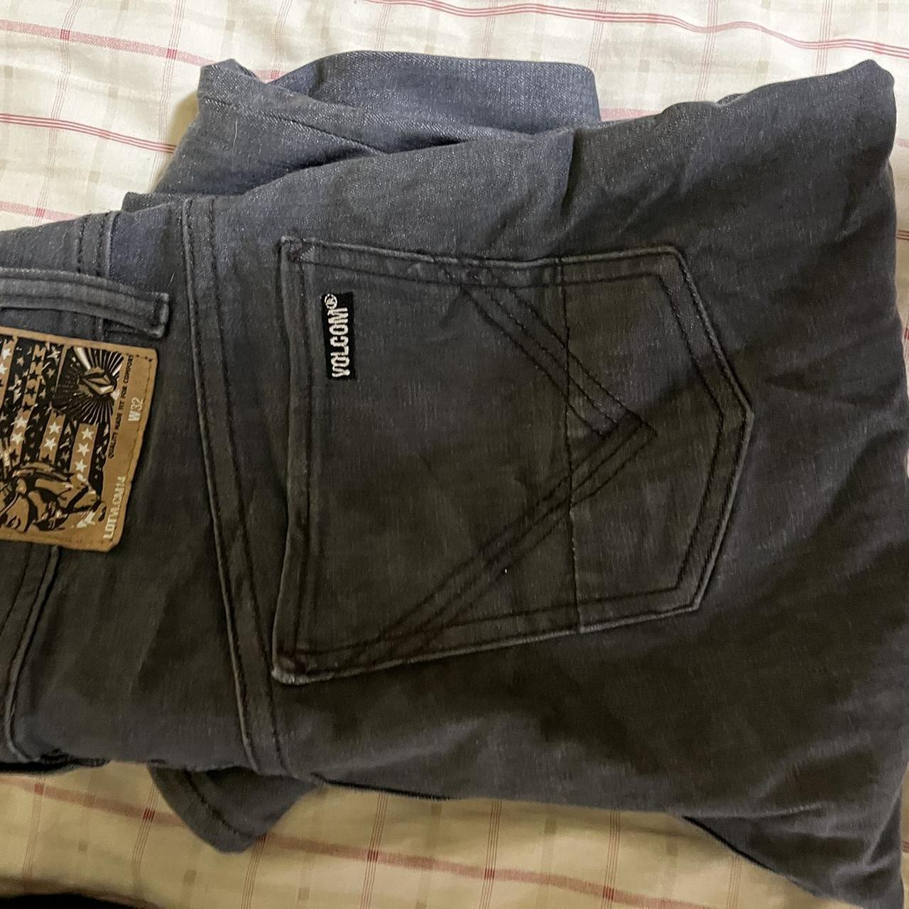Volcom jeans 32x32 straight slim fit Text me before... - Depop