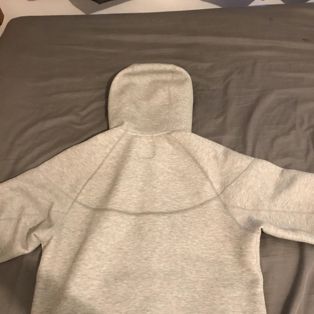 Full grey nike tech - Depop